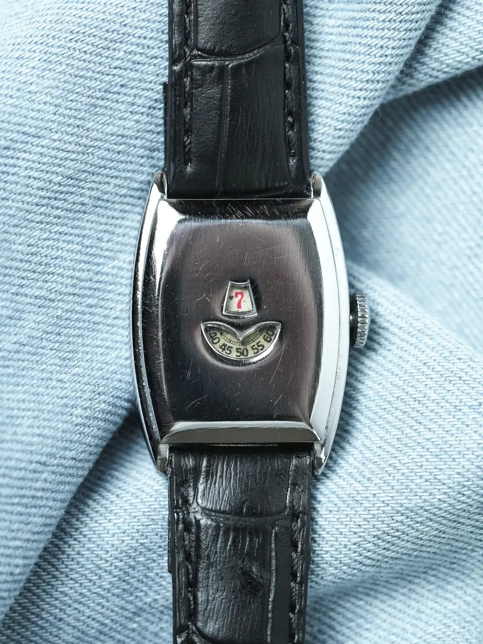 Montre Heures Sautantes Vintage (1930s) – Art Déco Acier